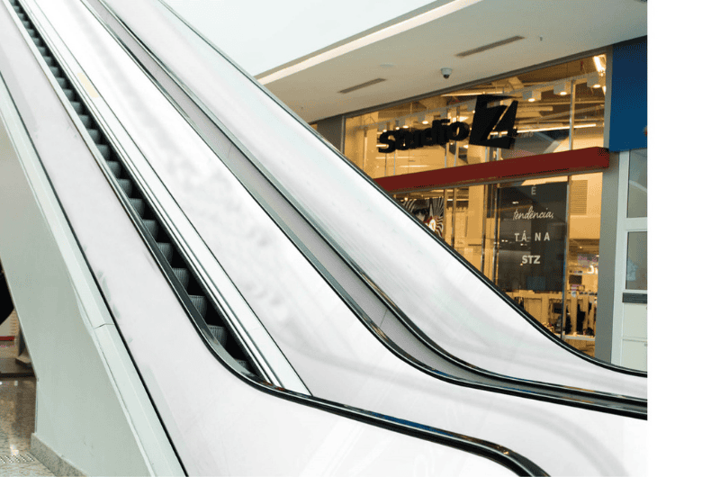 Mídia com Adesivagem Escada Rolante - Pátio Shopping